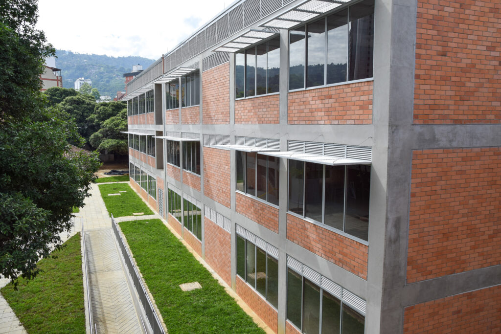 Ampliación del Colegio La Normal