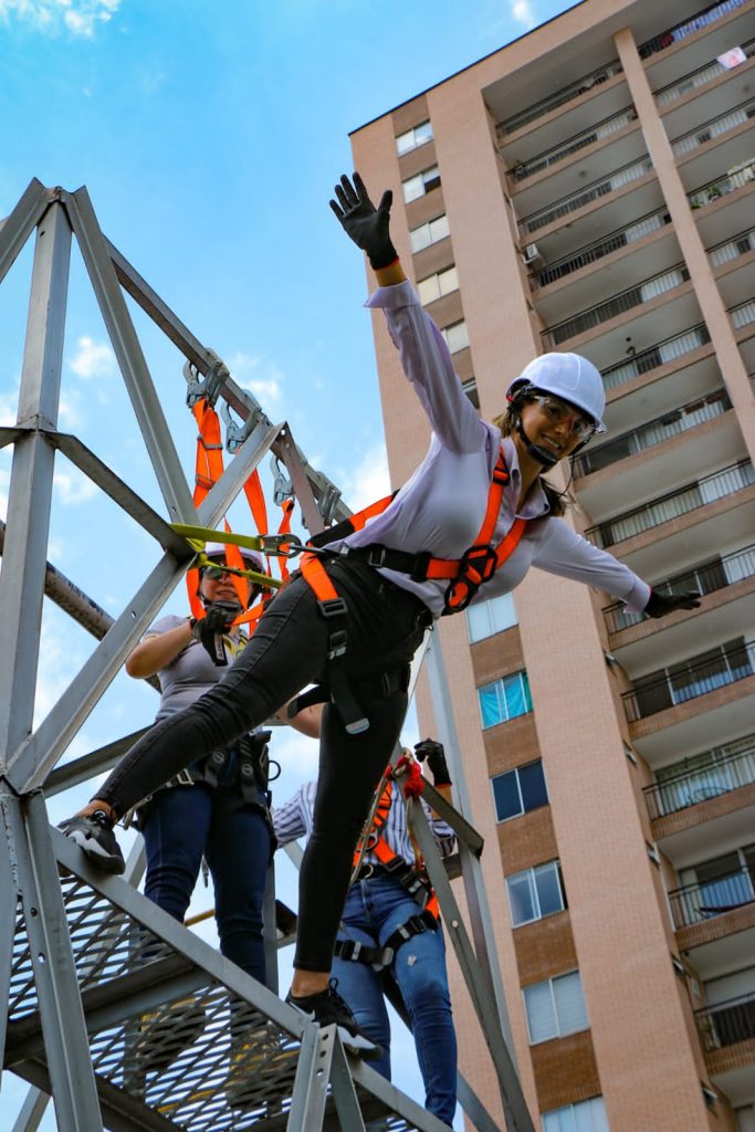 ¡Mujeres! Hay 100 cupos para participar de curso de altura